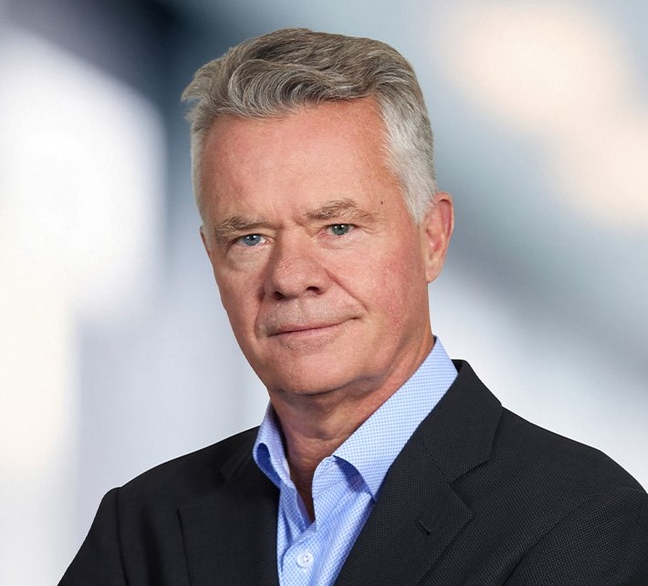 Benjamin Howe | AGC Partners